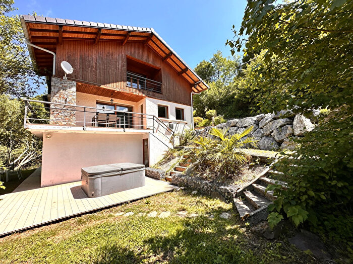 Maison 9 pièces à vendre à Châtillon-sur-Cluses