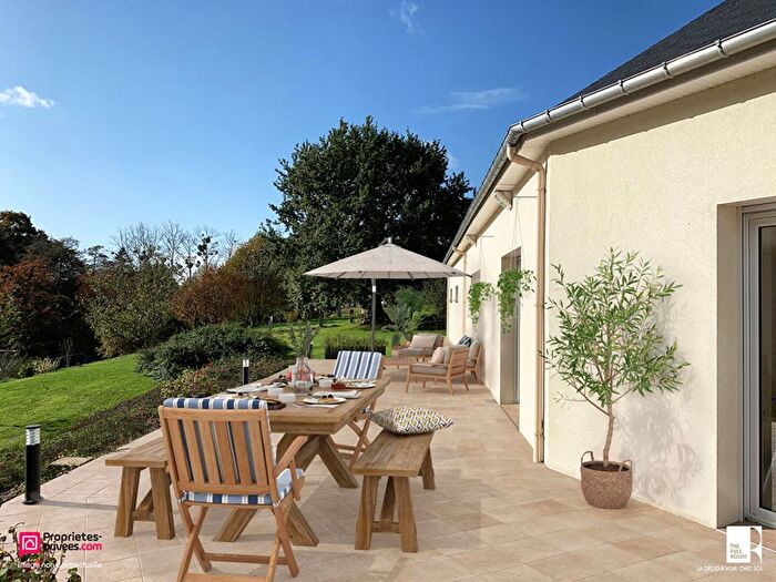 Maison à vendre - Fougères - 5 pièces - 4 chambres