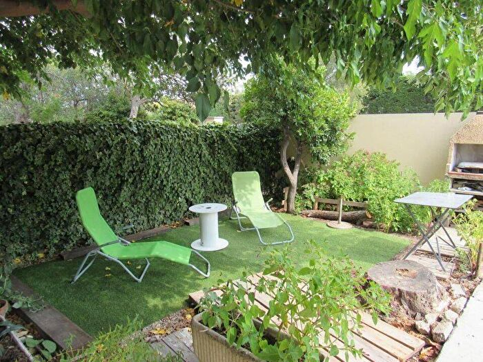 Montagne des Chèvres, Villeneuve-lès-Avignon : Appartement 3 pièces à louer
