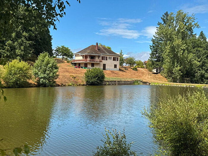 Maison à vendre - Rilhac-Lastours - 5 pièces - 3 chambres