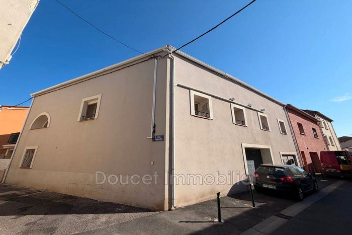 Mèze : Appartement 6 pièces à louer