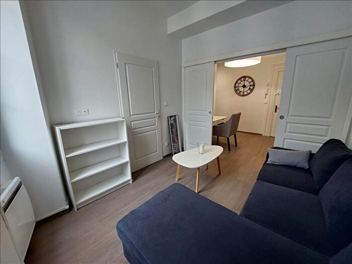 Appartement à louer - Pau, Centre-ville - 1 pièce
