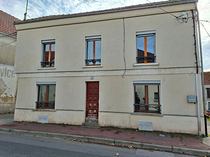 Mareuil-sur-Ourcq : Maison 3 pièces à vendre