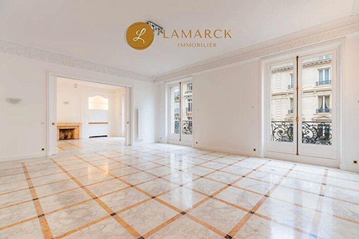 Appartement à louer - Pereire-Malesherbes, Paris ème arrondissement - 6 pièces - 4 chambres