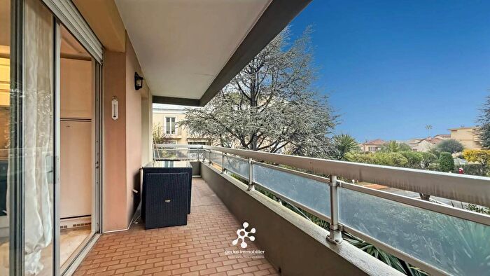 Appartement à vendre - Saint-Laurent-du-Var, Jacquons, Plateaux Fleuris - 2 pièces - 1 chambre