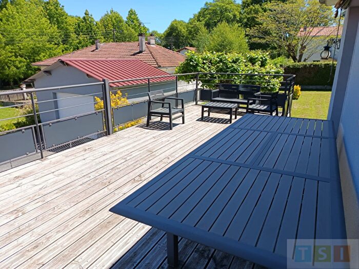 Maison à vendre - Capvern - 6 pièces - 4 chambres