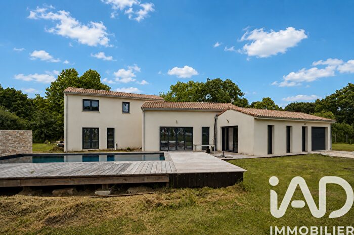 Maison 5 pièces à vendre - Mérignac, Beutre