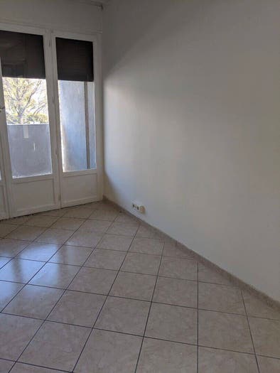 Bon secours, Marseille 14ème arrondissement : Appartement 4 pièces à louer