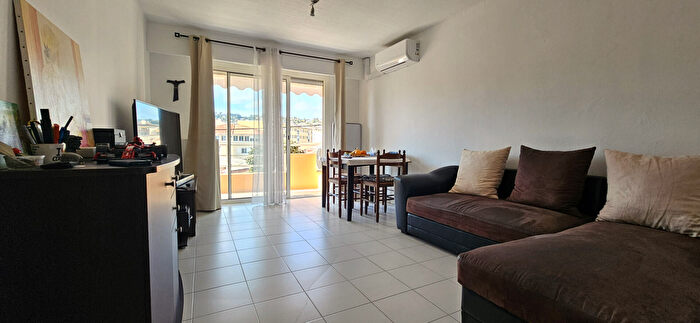 Appartement à vendre - Vallauris, Les Mauruches - 2 pièces - 1 chambre