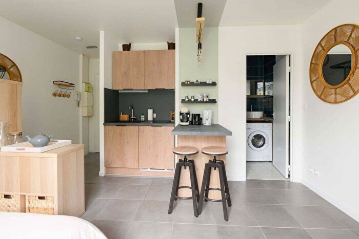 Lèves : Appartement 1 pièce à louer