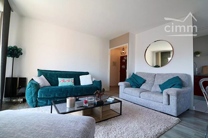 Appartement à louer - Chantilly - 3 pièces - 2 chambres