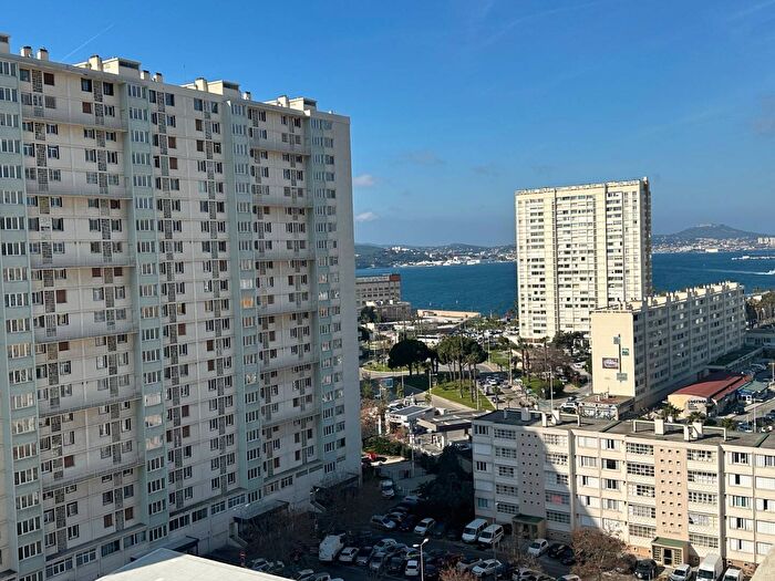 Appartement à louer - Toulon - 3 pièces - 2 chambres