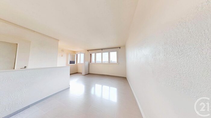 Appartement 1 pièce à vendre à Aubervilliers, Centre-ville, Victor Hugo