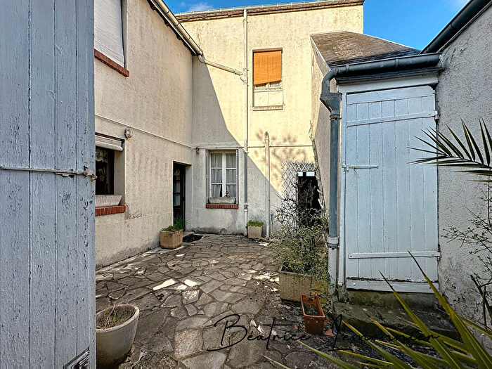 Maison à vendre - Pithiviers - 6 pièces - 5 chambres