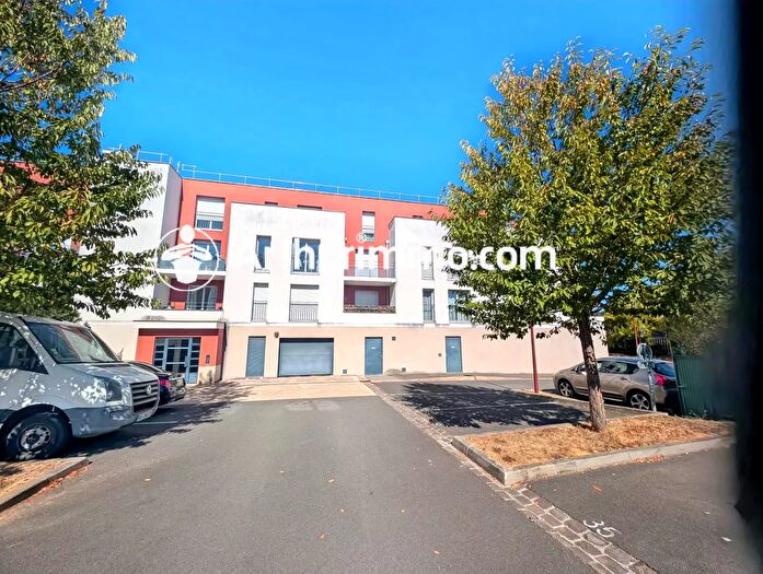 Vert-Saint-Denis : Appartement 2 pièces à vendre