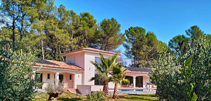 Maison à vendre - Draguignan, Le Flayosquet, Les Grandes Pièces, Les Selves - 9 pièces - 4 chambres