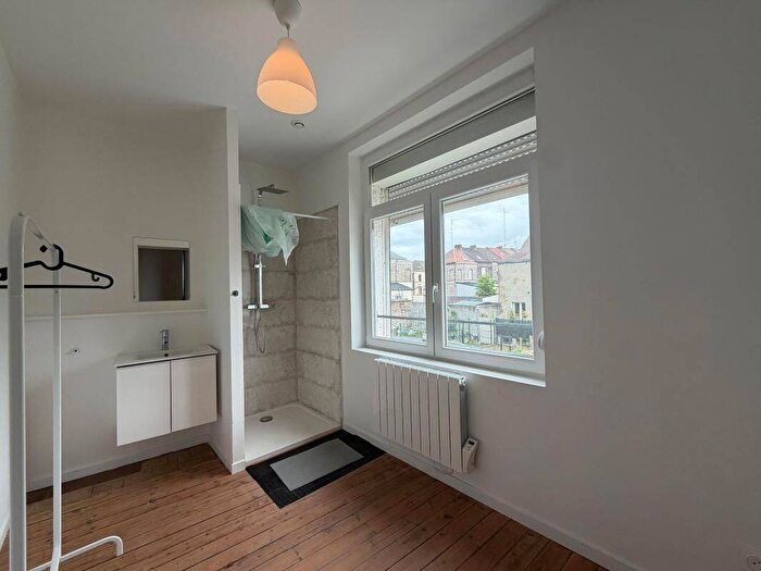 Appartement 2 pièces à Cheminots-Acacias-Faubourg de Lille, Valenciennes, à louer