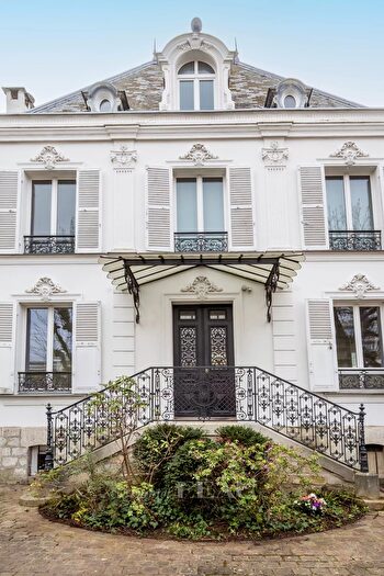 Maison à vendre - Vincennes, Est - 9 pièces - 5 chambres