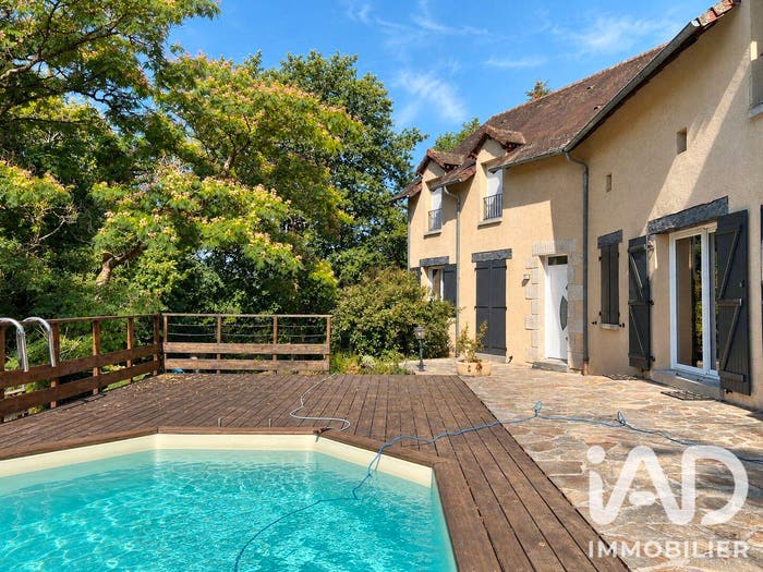 Est, Saint-Junien - Maison 7 pièces à louer