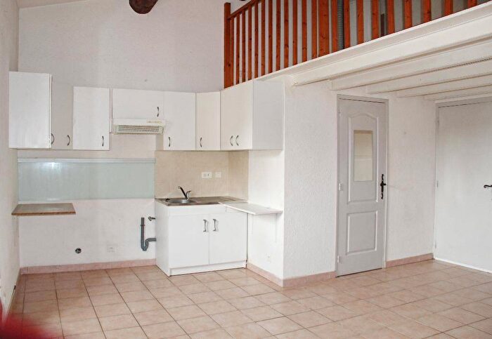 Centre Ville, Cavaillon - Appartement 2 pièces à louer