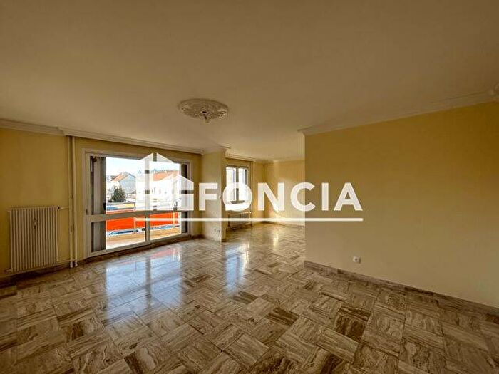 Appartement à louer - Centre et Est, Cormontreuil - 3 pièces - 2 chambres