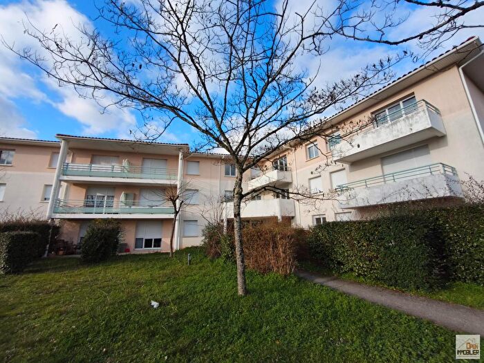 Appartement 3 pièces à Soyaux, à vendre