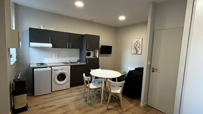 Appartement à louer - Roanne - 1 pièce