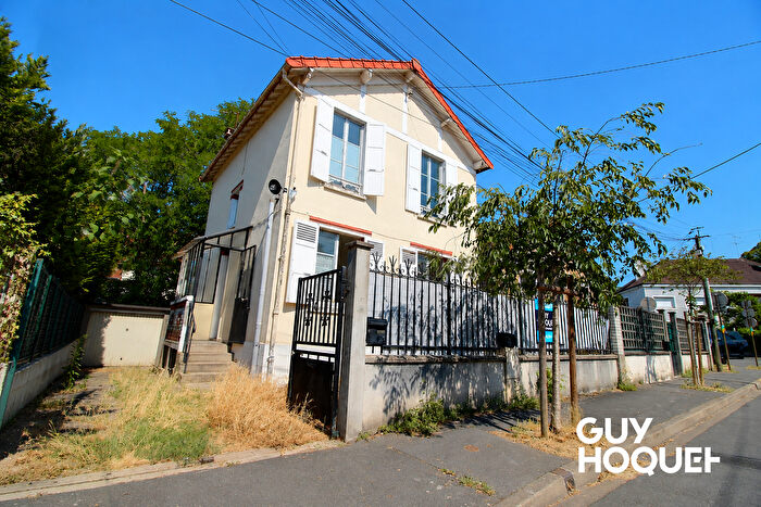 Maison 4 pièces à Viry-Châtillon, Centre-ville, à vendre