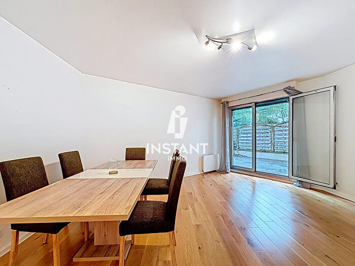 Appartement à vendre - Charenton-le-Pont, Pasteur, Saint-Pierre - 3 pièces - 2 chambres