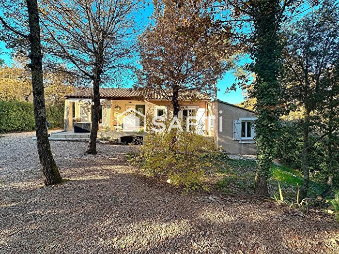Maison 6 pièces à vendre à Nans-les-Pins