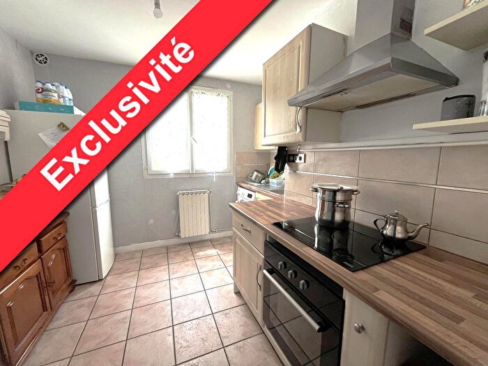 Appartement à vendre - Saint-Étienne, Bernay, Valfuret - 3 pièces - 2 chambres