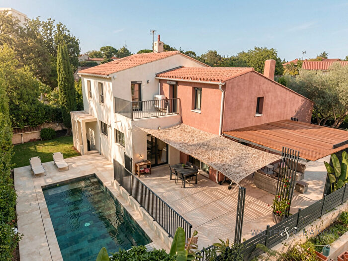 Maison à vendre - Toulon, Les Ameniers - 6 pièces - 5 chambres