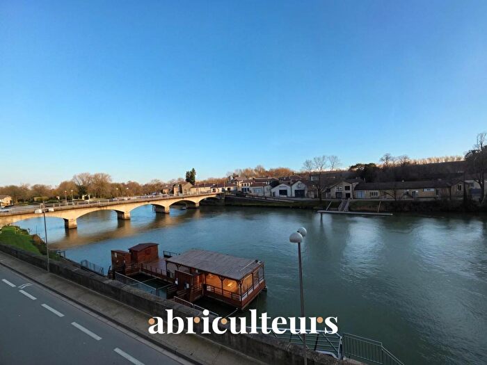 Jarnac : Maison 10 pièces à vendre
