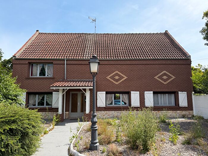 Maison 13 pièces à Somain, Centre-ville, Gare, Marécaux, à vendre