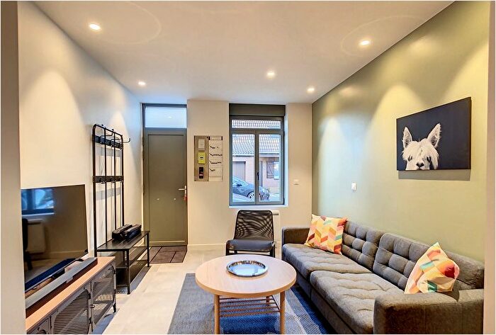 Maison à louer - La Madeleine, Centre-ville - 4 pièces - 3 chambres