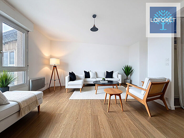 Appartement à vendre - Noisy-le-Grand, Centre-ville - 2 pièces - 1 chambre