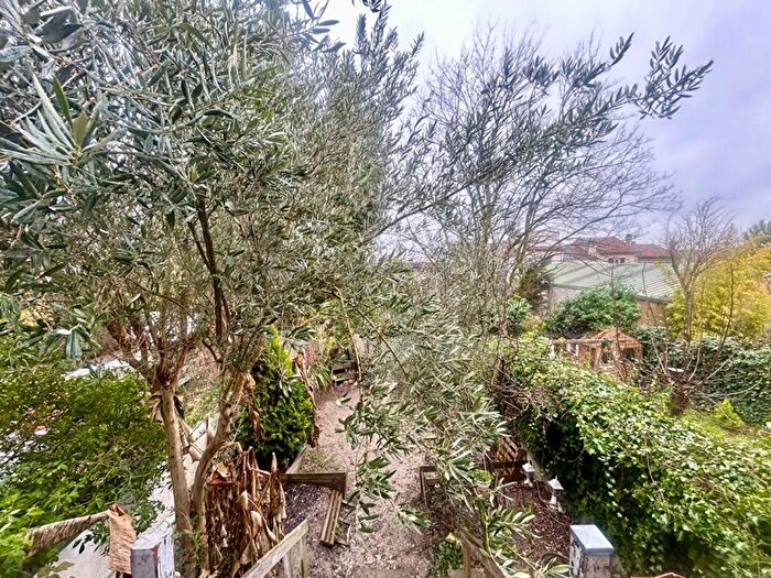 Maison à vendre - Fontenay-sous-Bois, Rigollots - 5 pièces - 3 chambres