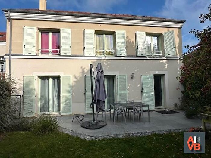 Maison à vendre - Bussy-Saint-Georges - 7 pièces - 5 chambres