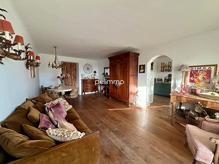 Appartement à vendre - La Fare-les-Oliviers - 3 pièces - 1 chambre