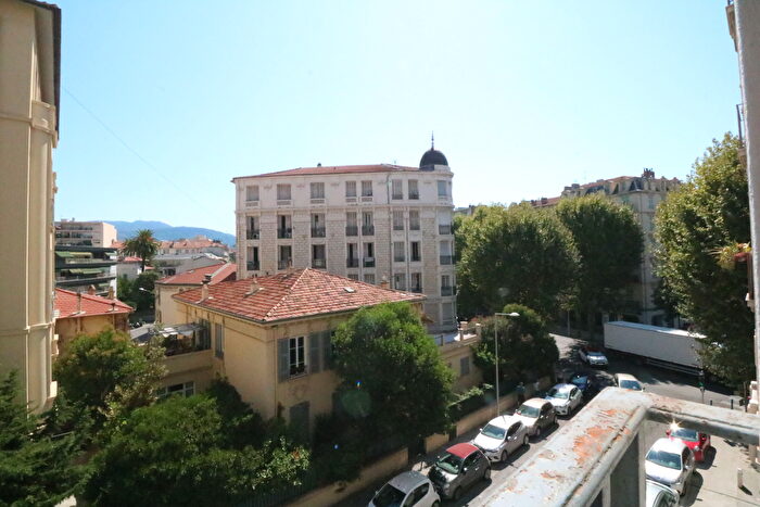 Appartement à vendre - Nice, Cessole - 2 pièces - 1 chambre