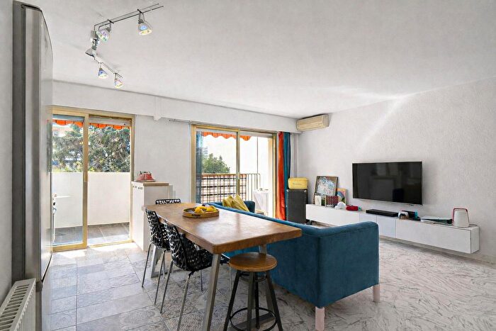 Appartement à vendre - Cannes, Carnot - 3 pièces - 2 chambres