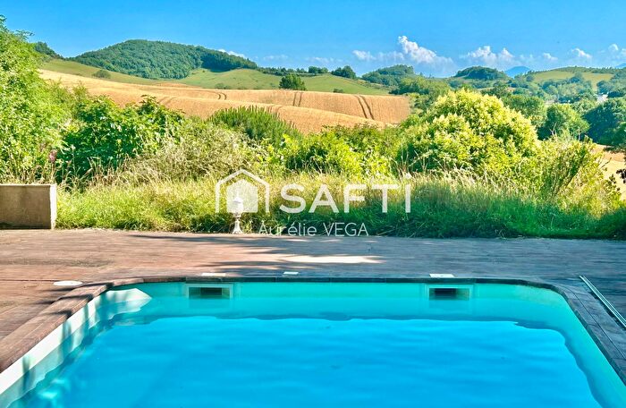 Maison à vendre - Plavilla - 12 pièces - 8 chambres