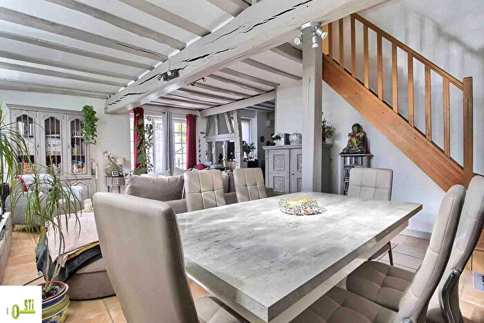 Maison à vendre - Champignelles - 6 pièces - 4 chambres