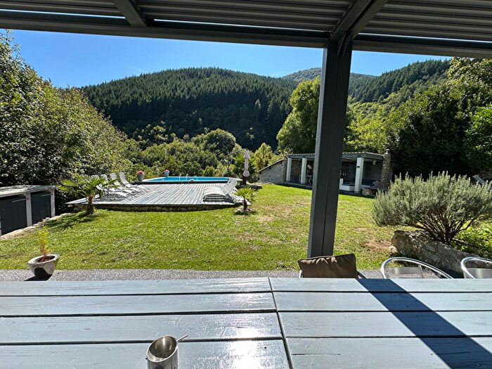 Maison à vendre - Valgorge - 7 pièces - 6 chambres