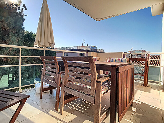 Cagnes-sur-Mer, Le Cros de Cagnes, Les Vespins : Appartement 3 pièces à louer