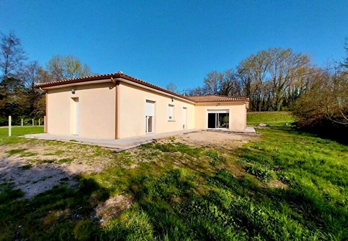 Maison à louer - Saint-Denis-de-Pile - 5 pièces - 3 chambres