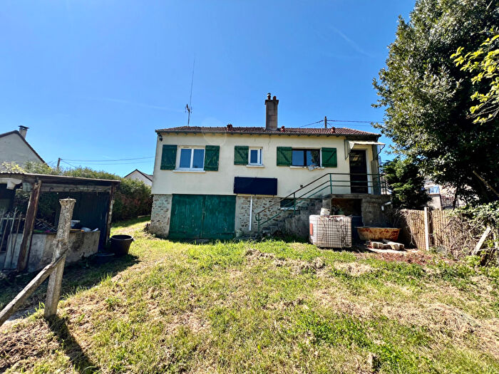 Maison 4 pièces à Sablonnières, à vendre