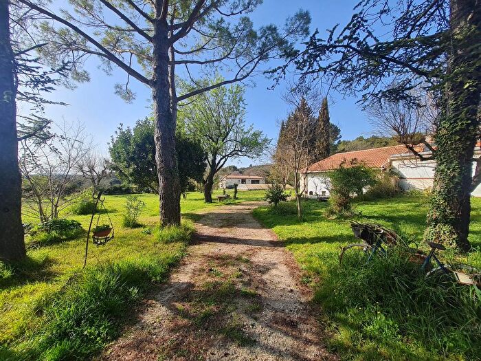 Maisons à vendre et appartements à louer - 1