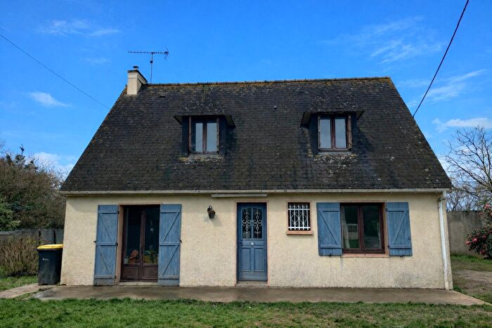 Maison à vendre - Saint-Gildas-des-Bois - 6 pièces - 5 chambres