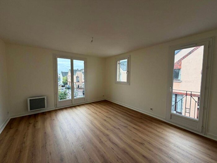 Appartement à louer - Rue de Saint Denis, Saint-Denis-en-Val - 2 pièces - 1 chambre